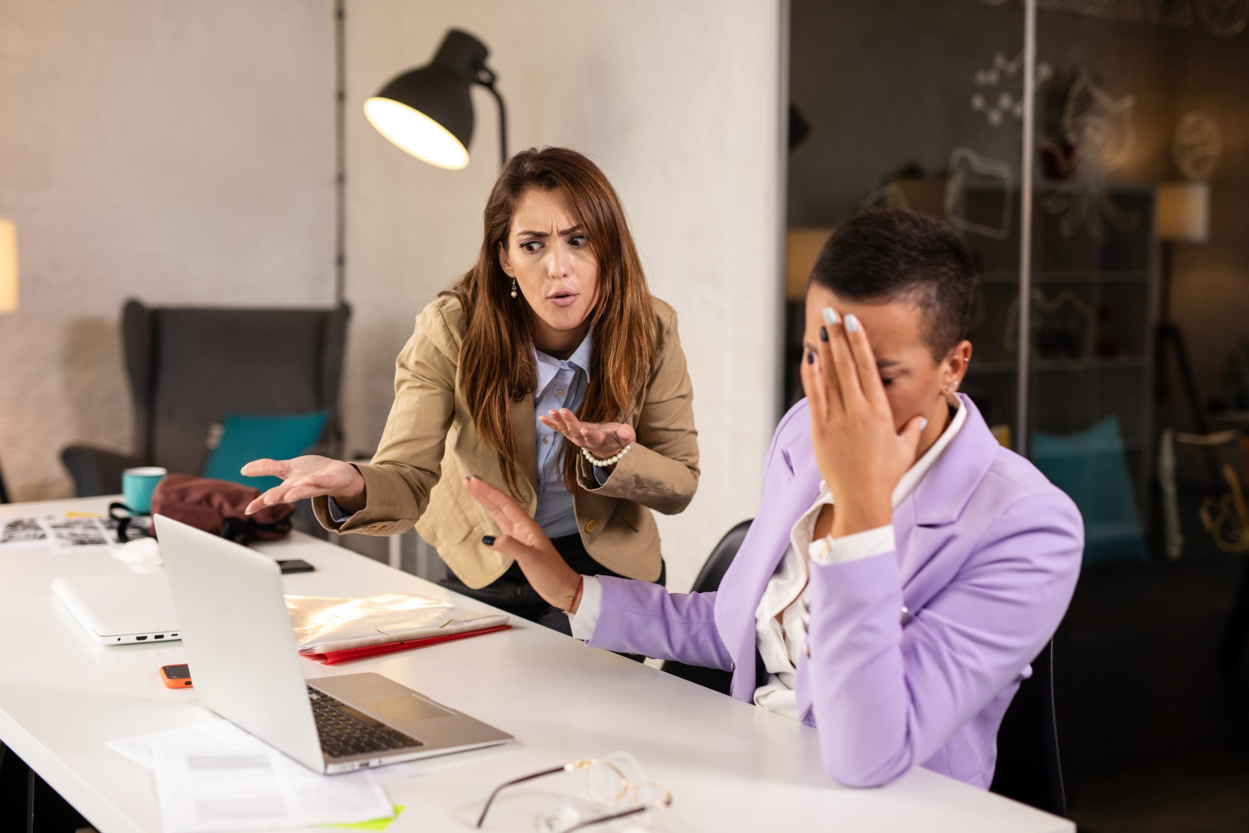 How to Deal With a Co-Worker Who Acts Like Your Boss - Human Capital ...